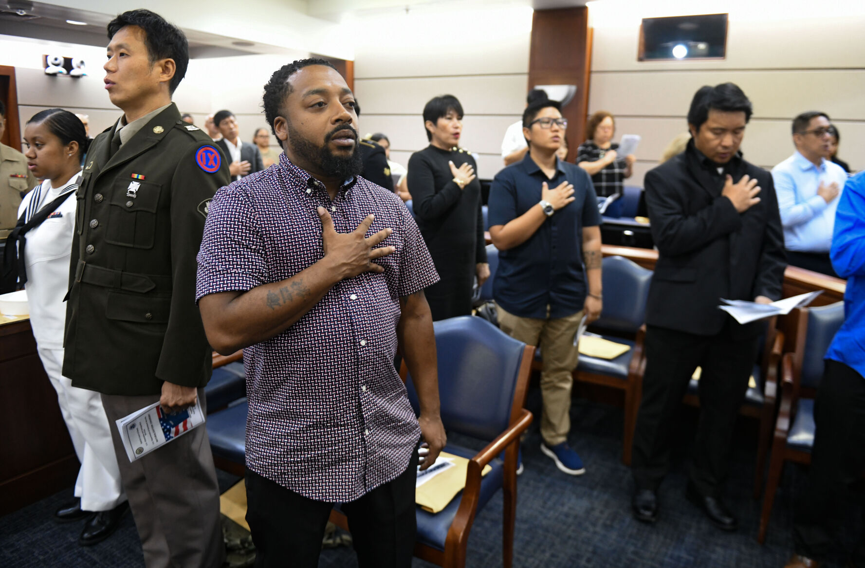 PHOTOS: Naturalization ceremony welcomes 34 new American citizens ...