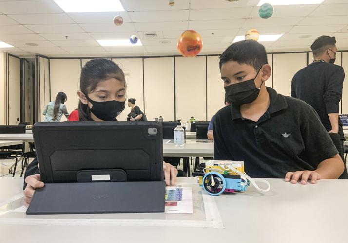 Students learn about coding through STEM-based program | News | guampdn.com