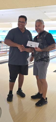 Ponce nips Cabarles for 2nd senior bowling crown | Sports | guampdn.com