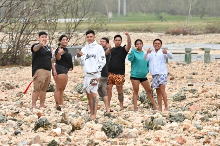 PHOTOS: Out and about after Super Typhoon Sinlaku | Multimedia ...