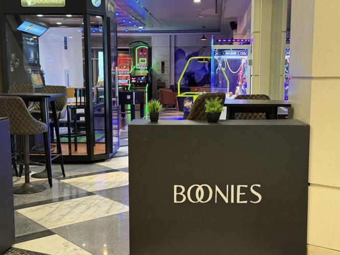 Tony Roma's grand reopening in mid-December, under ownership of Boonies ...