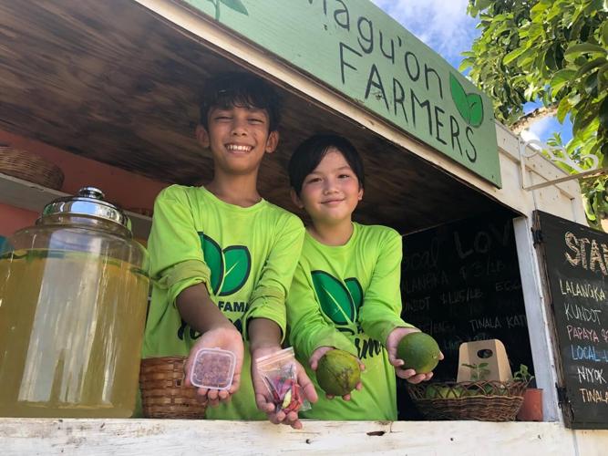 Public arrives hungry for locally-grown fruits and veggies | News ...