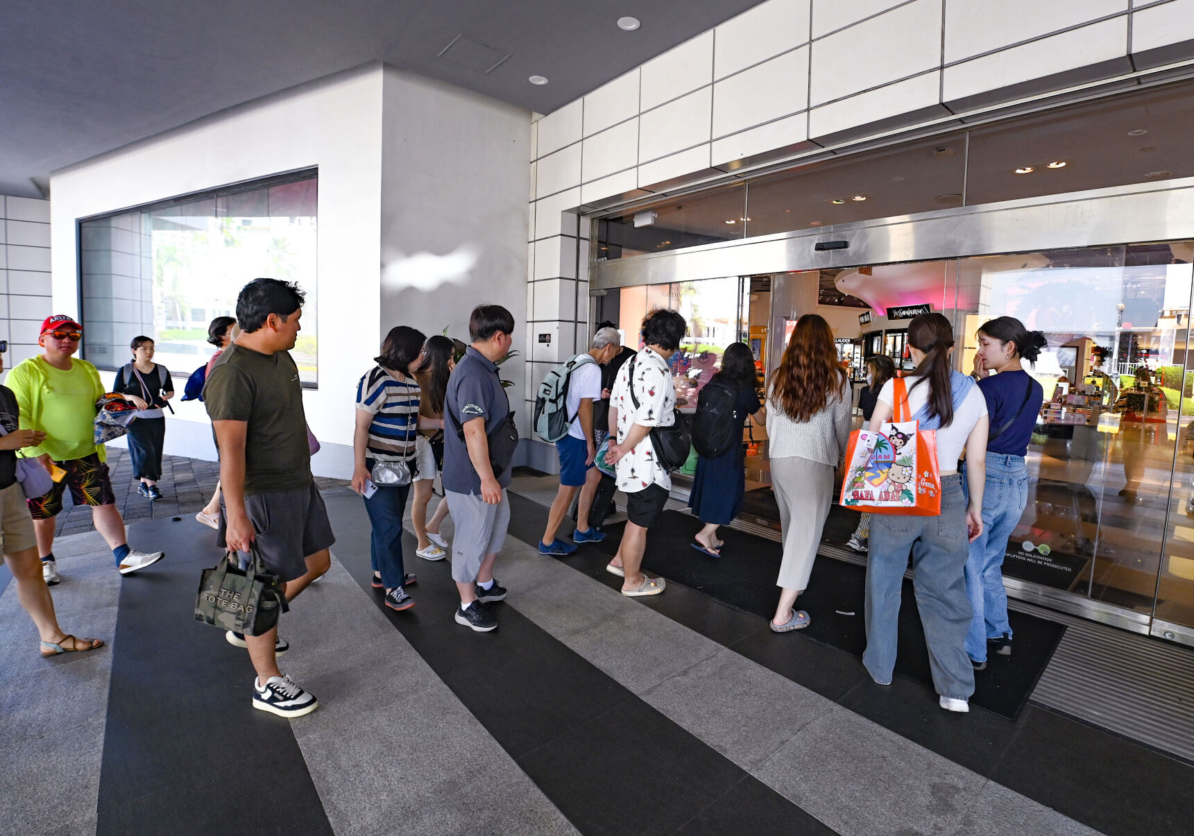 DFS Guam closing in March 2026, ending an era of luxury shopping | News ...