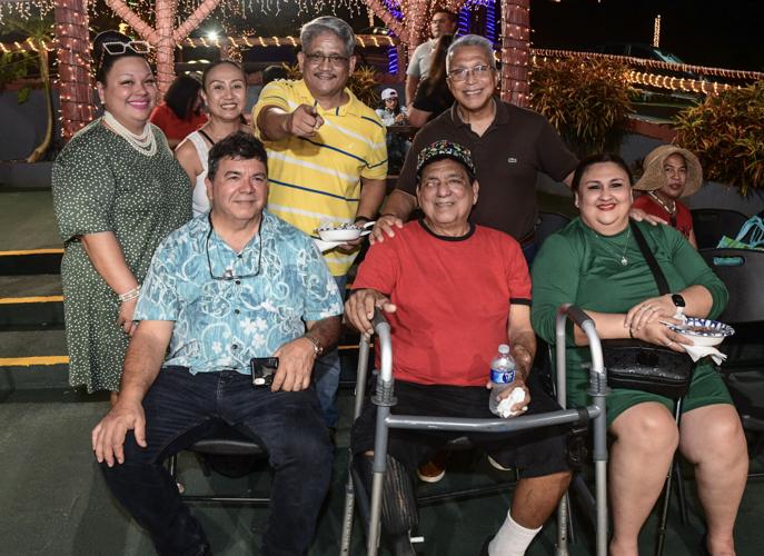 'Merry and Bright': Holiday lights brighten up Tutujan Park | News ...