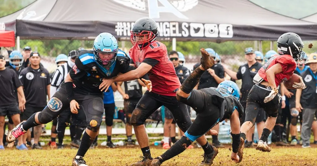Angels redeem football championship losses to Outlaws | Sports ...