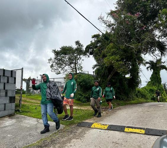 More than 100 take part in Sinajana community cleanup | News | guampdn.com