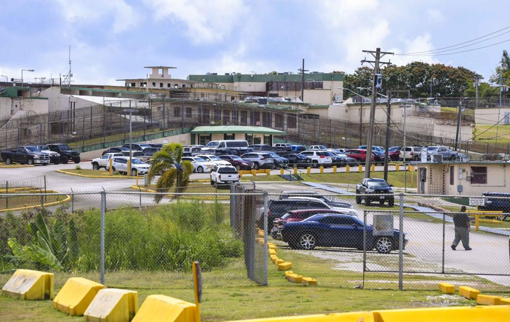 Detainee Donavan Gil Mondia, Iverson Chewek captured after escaping ...