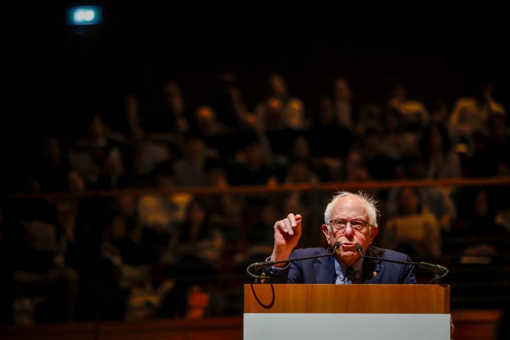 Italy Book Fair Sanders | World | guardonline.com