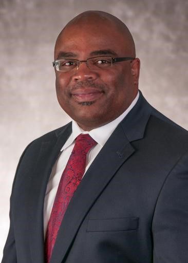 Former Razorback, NFL player, joins state's securities department ...
