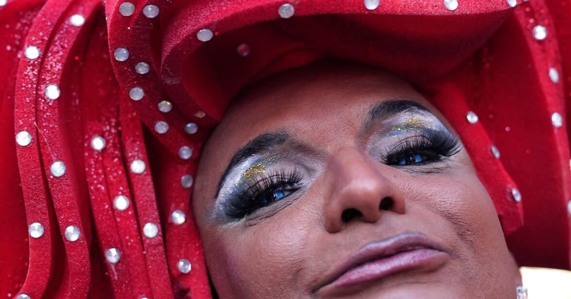 See the world in vertical: Top photos by AP photojournalists | National ...