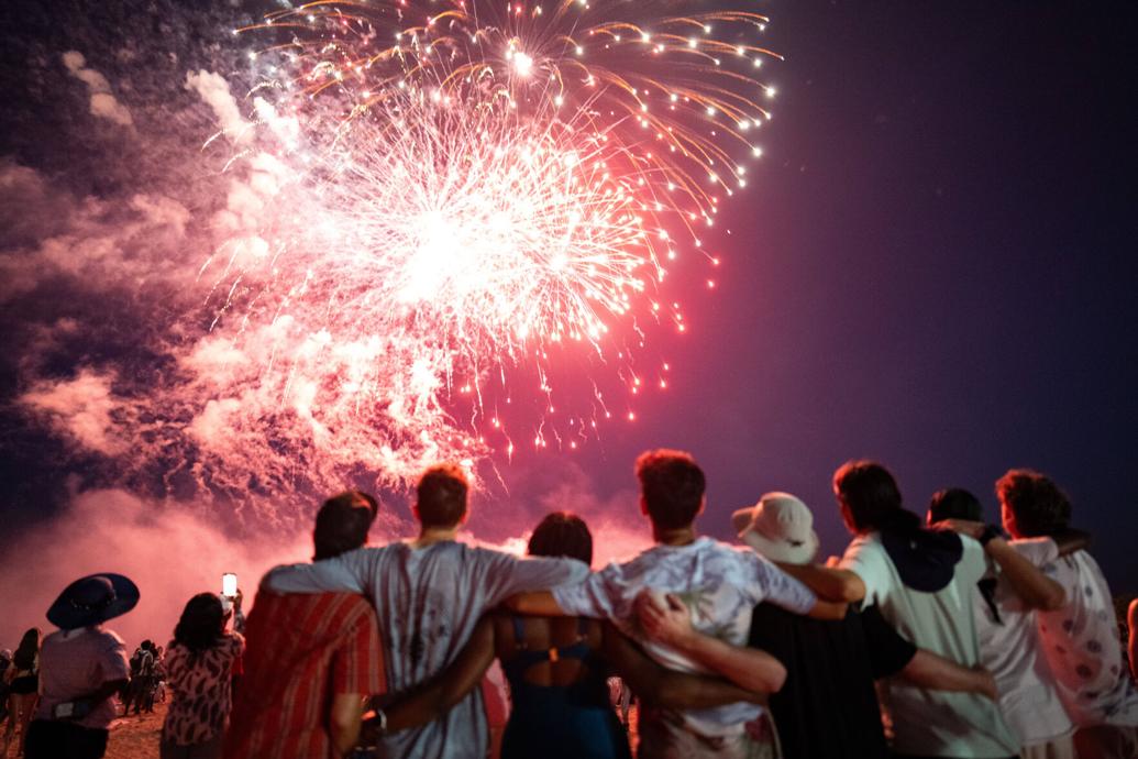 Canada Day Fireworks | World | guardonline.com