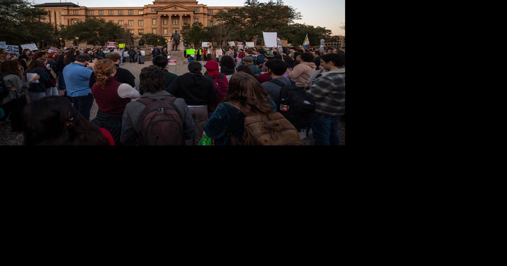 Texas Censorship Protest | National | guardonline.com