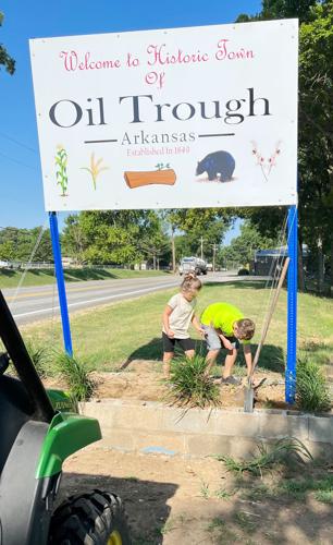 Oil Trough gets sign after more than 20 years | News | guardonline.com