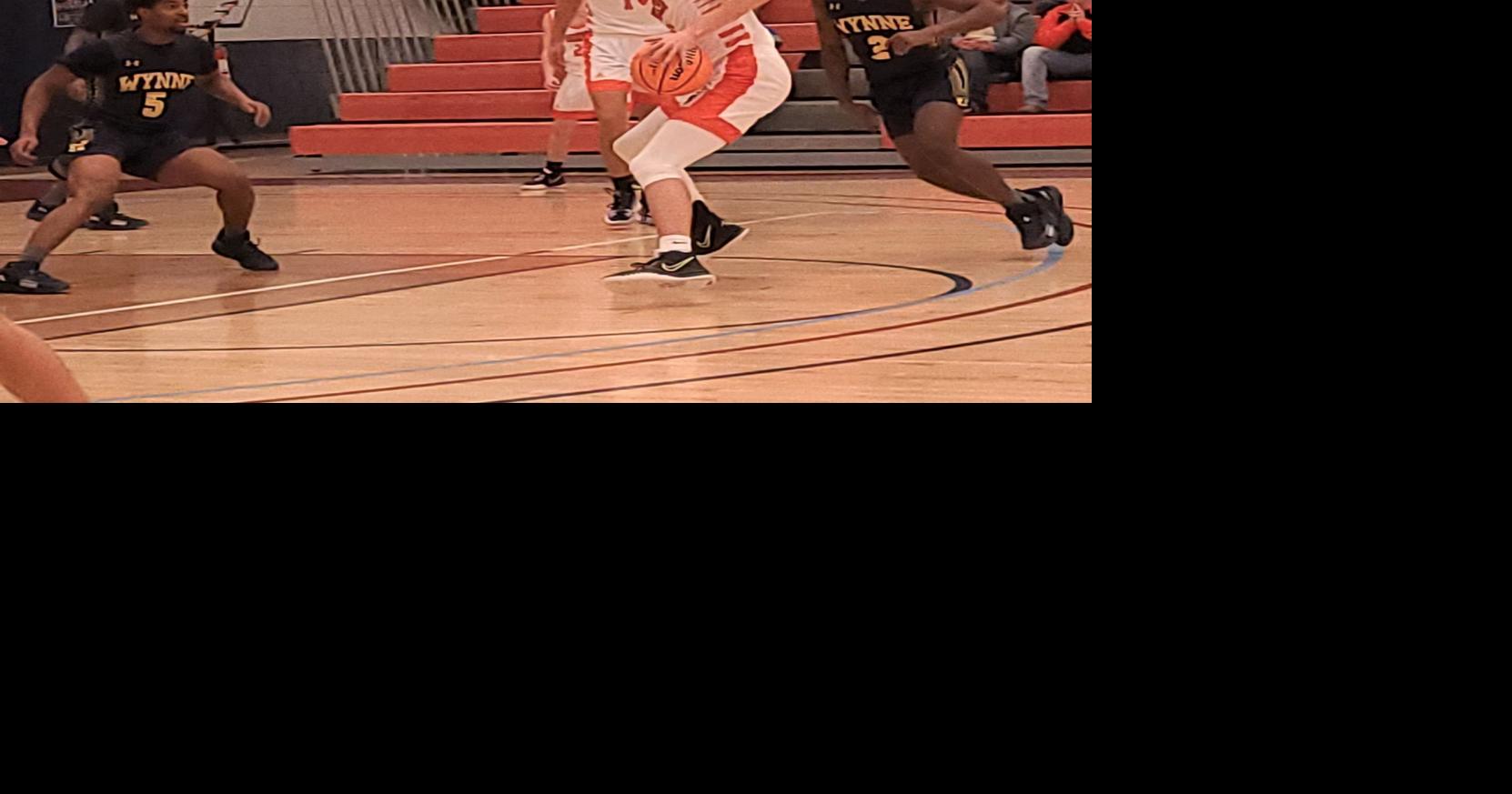 Pioneers drop opening game in tough battle with Wynne | Sports ...
