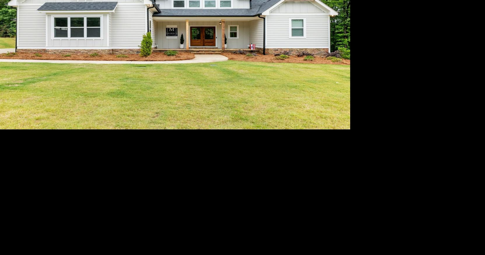 ON THE MARKET: Exquisite Modern Farmhouse on 1.5 Acres in Jefferson for ...