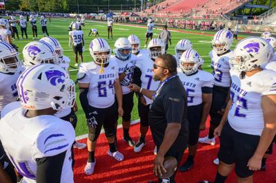 Discovery, Duluth meet in rare Thursday varsity football game | Sports ...