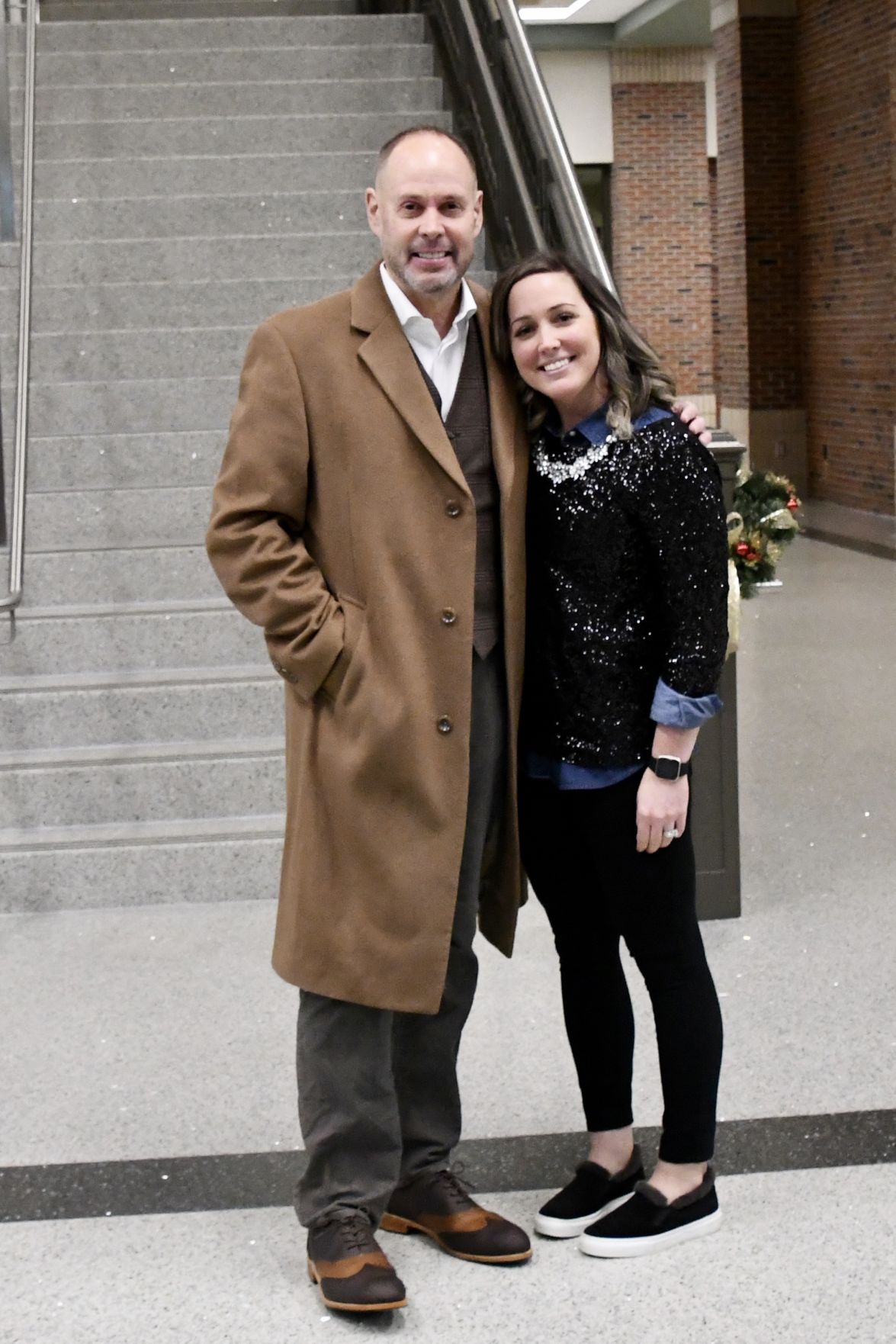 PHOTOS: Maggie Pruitt invites her dad, Ernie Johnson, to read to her ...