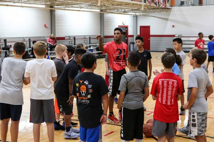 Hawks legend Dominique Wilkins holds second basketball camp at Suwanee ...