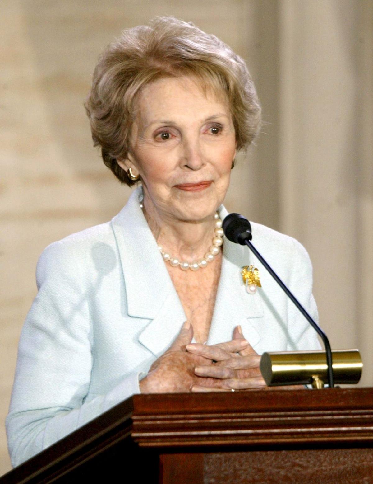 Former First Lady Nancy Reagan through the years | Slideshows ...