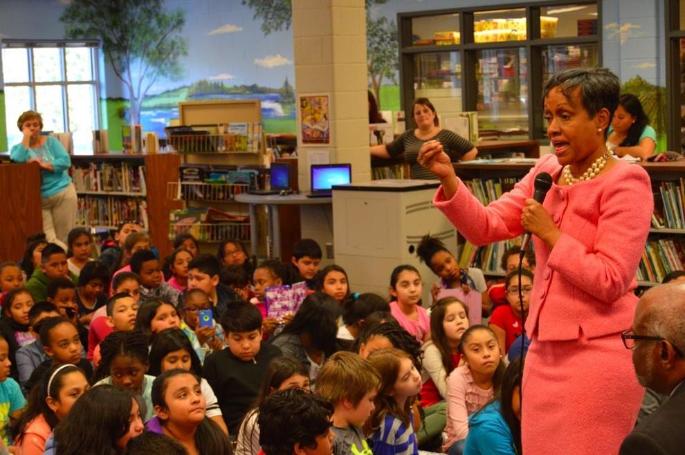 TV judge visits Corley Elementary for Black History Month | Slideshows ...