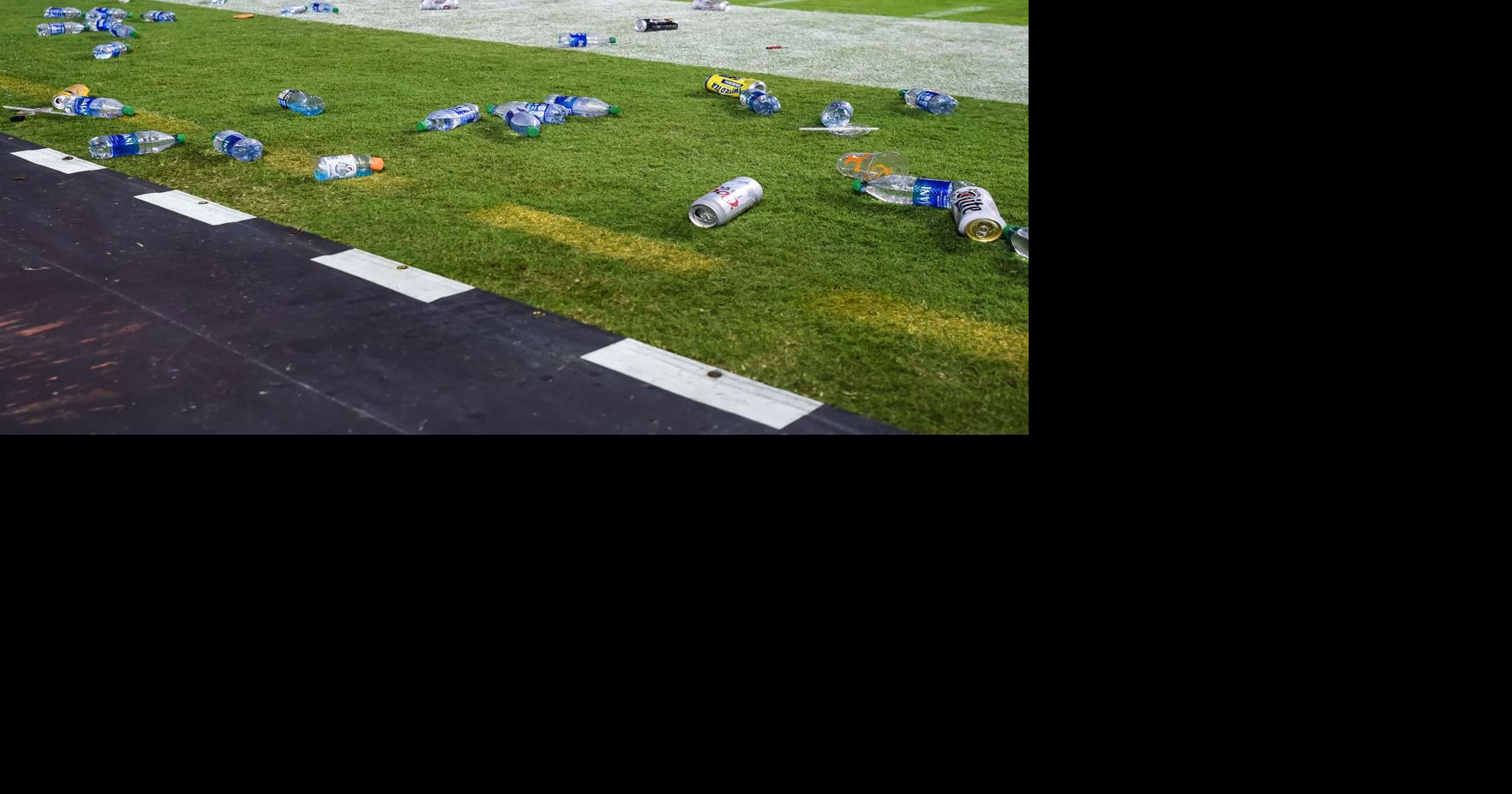 Tennessee fans throw trash onto football field in loss to Mississippi ...