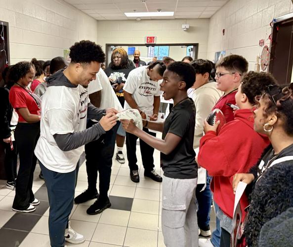 Pep Rally: Atlanta Falcons Kyle Pitts Rewards, Encourages Students at ...