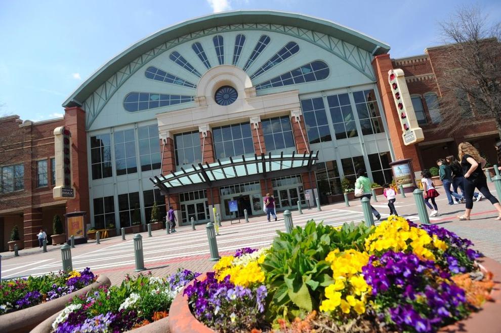 After 15 years, Mall of Georgia continues to thrive | VIDEO | Archive ...