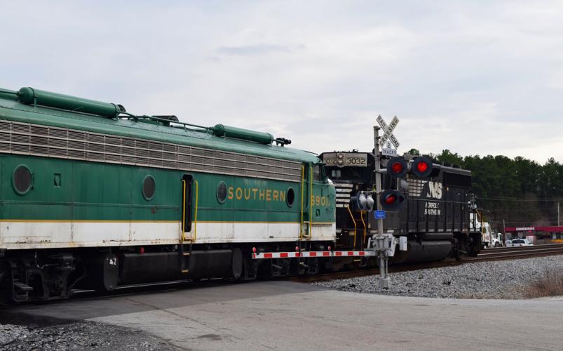 Old Southern Crescent locomotive returns to Southeastern Railway Museum ...