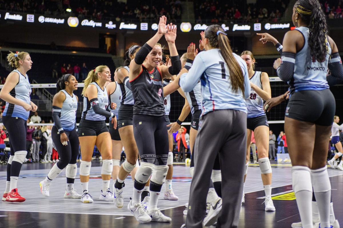 PHOTOS: Atlanta Vibe Volleyball Wins Gas South Arena Opener ...