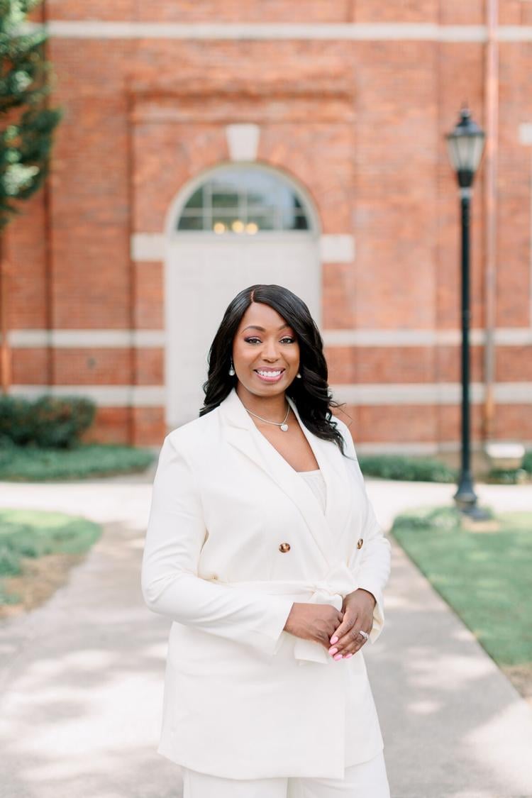 Nicole Love Hendrickson To Deliver Commencement Address At Georgia ...