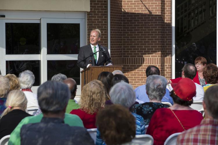Gwinnett, Lilburn leaders celebrate new City Hall, library opening ...