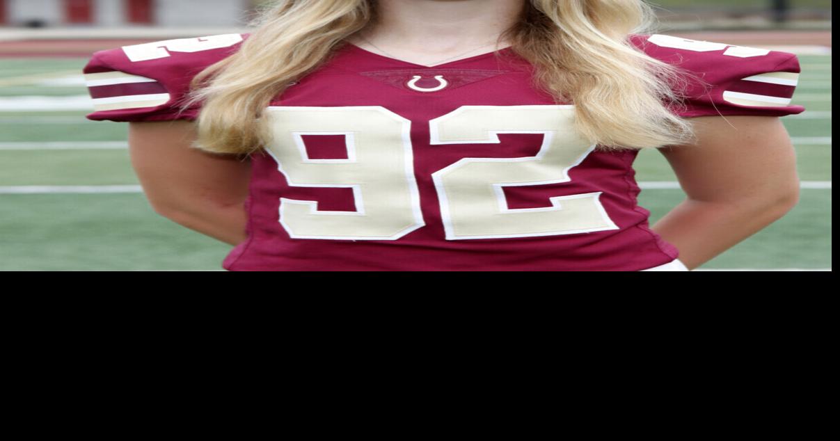 Caitlyn Soroka thrills fans with onside kick and field goal in ...