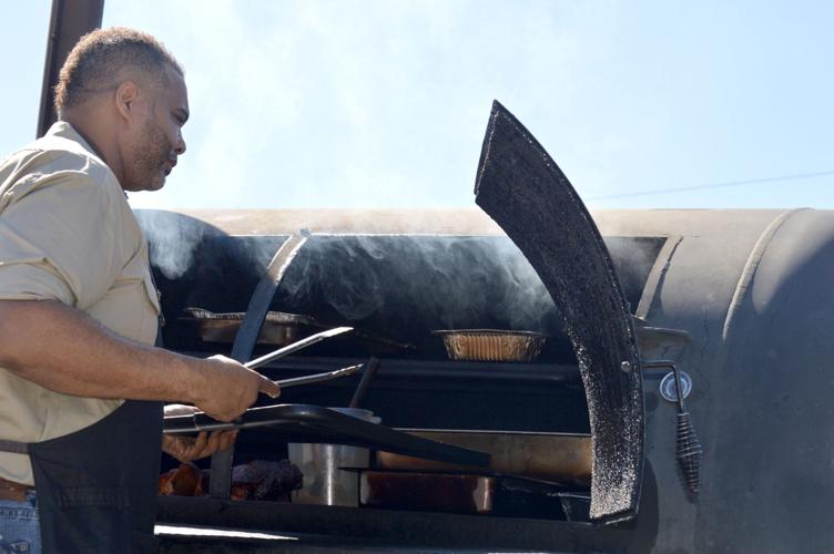 Celebrity chef Jason Ellis serves up barbecue in Lawrenceville | News ...