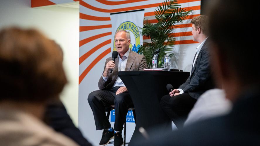Mark Richt shares emotional moment with former University of Georgia ...
