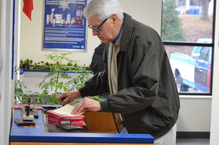 Bethlehem post office keeps holiday tradition alive despite challenges ...