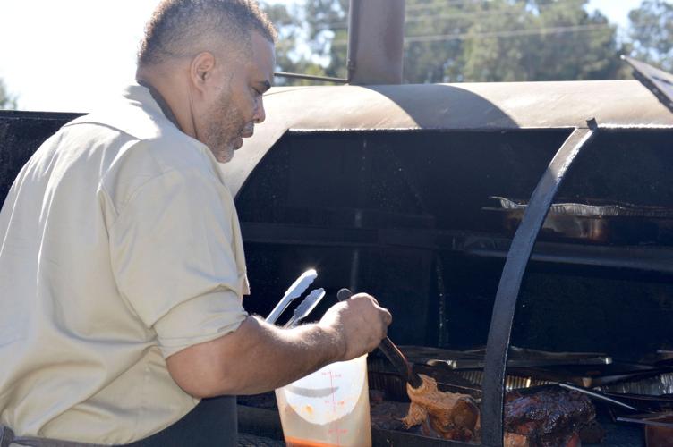 Celebrity chef Jason Ellis serves up barbecue in Lawrenceville | News ...