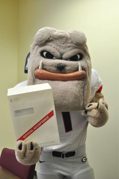 UGA sees record number admitted through early action process | State ...
