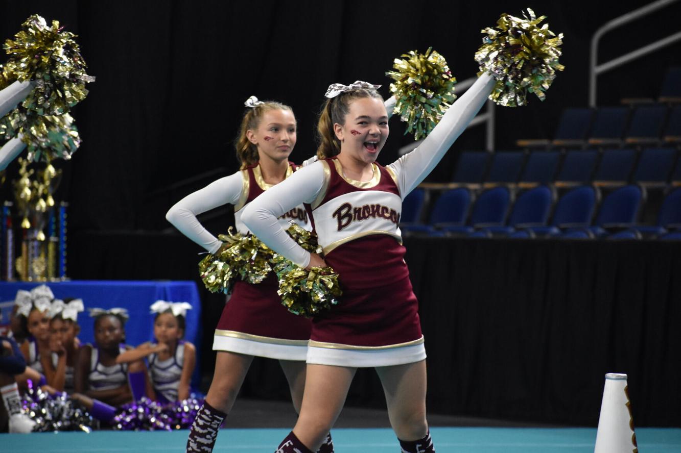 PHOTOS: Gwinnett Football League Cheer-Off, Sixth Grade | Slideshows ...