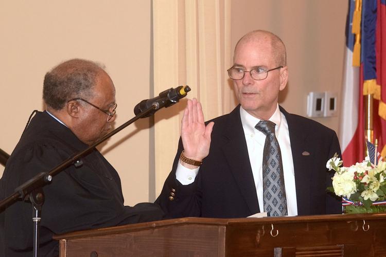 New Norcross mayor, councilmen sworn in on historic night | News ...