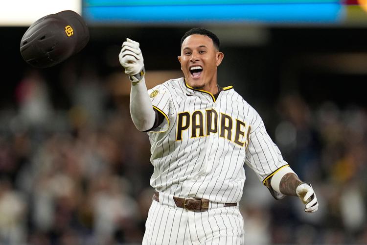 Machado hits a 10th-inning RBI single, lifting Padres past Braves 7-6 ...