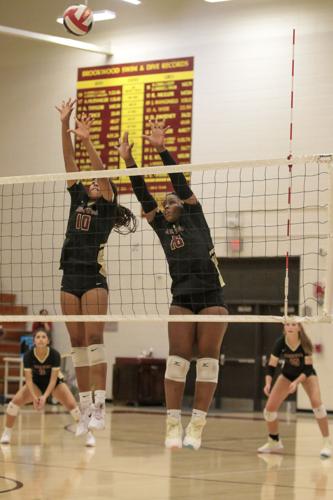 VOLLEYBALL ROUNDUP: Hannah Sanders breaks Brookwood blocks record ...