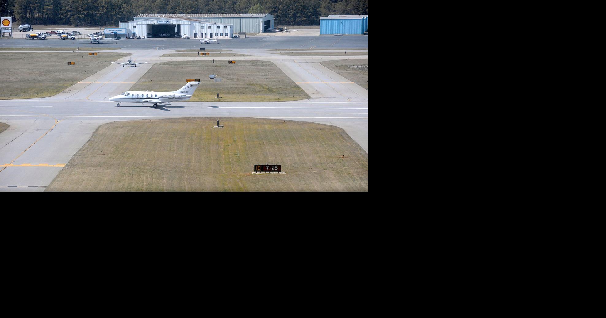 Gwinnett to begin phasing in closures at Briscoe Field's runway for ...
