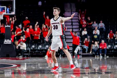 strong bulldogs basketball