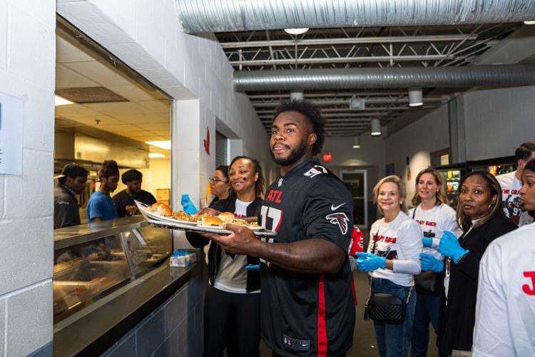 Grady Jarrett Named Atlanta Falcons Walter Payton NFL Man of the Year ...