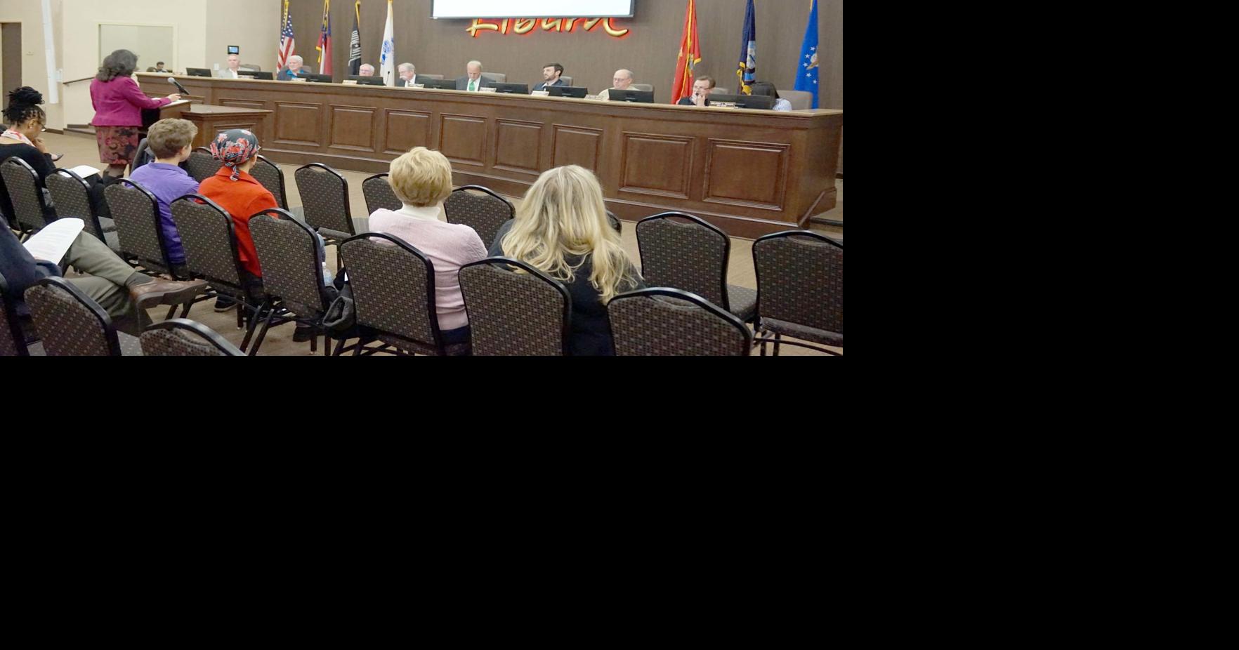 Lilburn City Council OKs complimentary beer, wine at licensed art shops ...