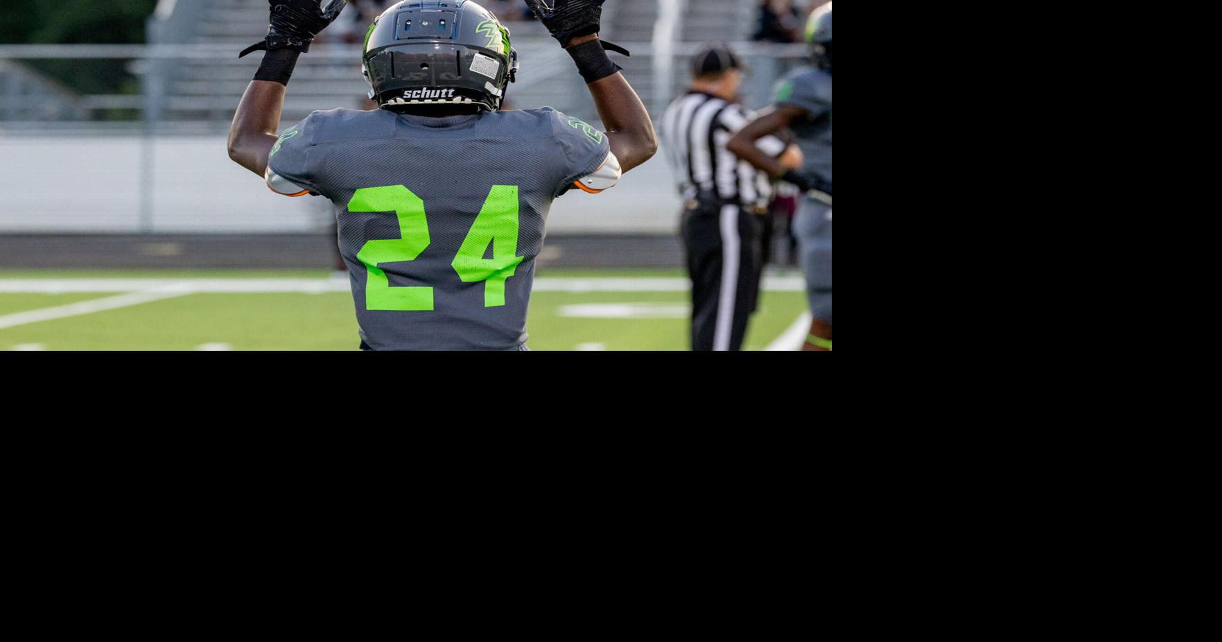 Loganville uses big first half to beat Discovery | Sports ...