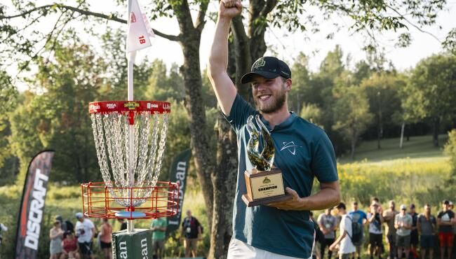 World Champion: Snellville native is one of the best disc golfers in ...