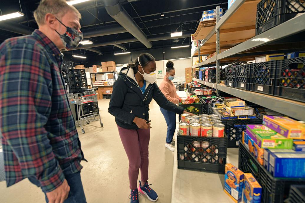 PHOTOS: Georgia Gwinnett College students help at Lawrenceville Co-op ...