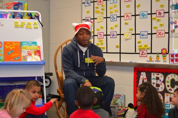 Alcova Elementary joins Read Across America celebration | Dacula ...