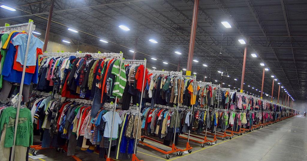 ThredUp adding 700 jobs with opening of new distribution center in ...